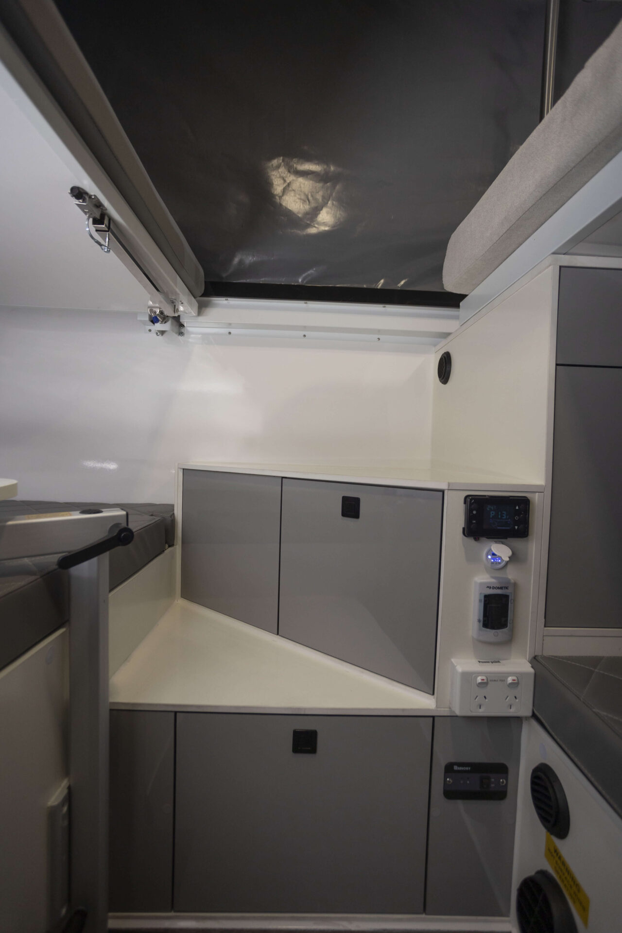 Ranger X Deluxe MKII| Mars Campers : Mars Campers