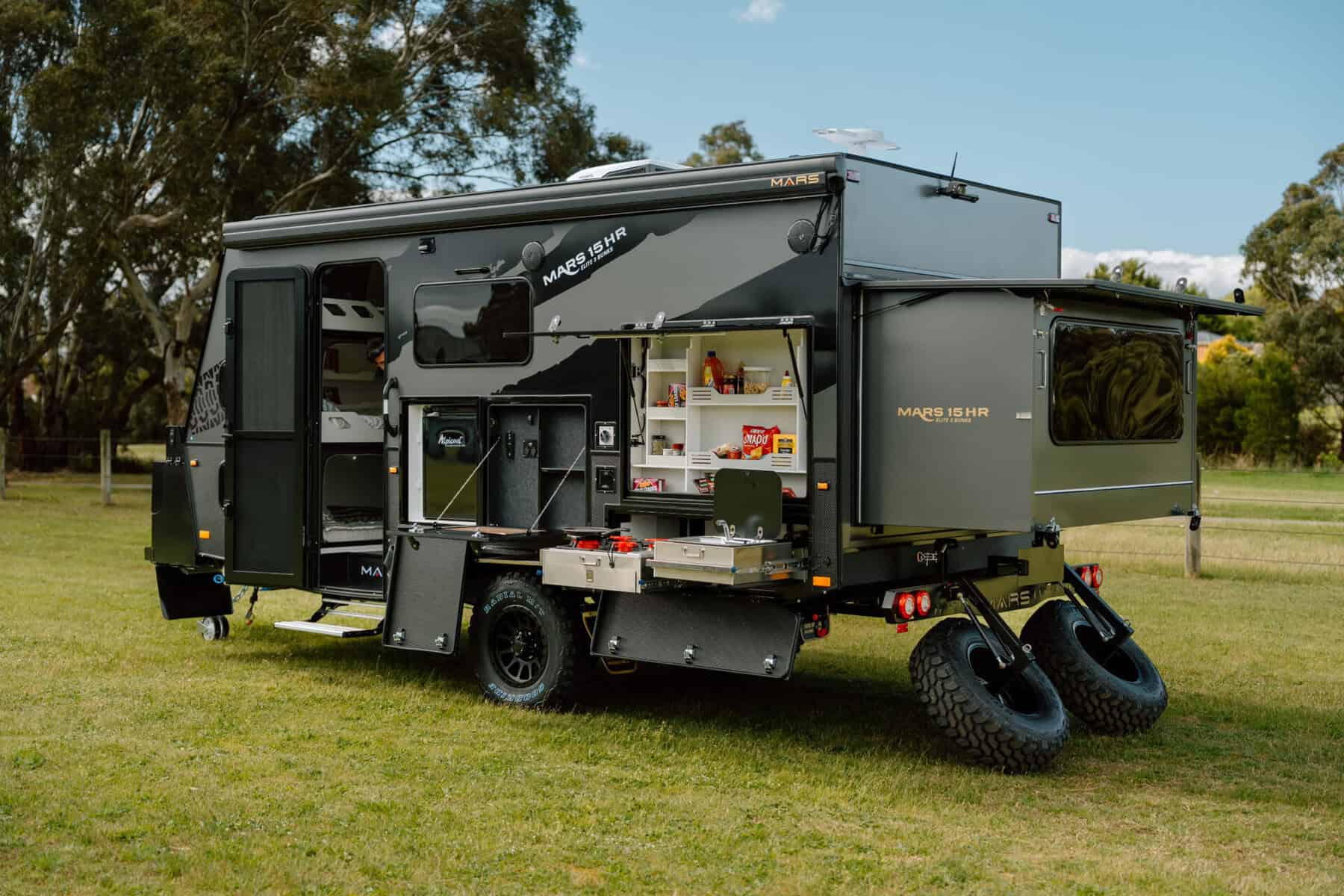 15ft. Family Off Road Caravan w/ Triple Bunks | Mars 15 Elite Triple ...
