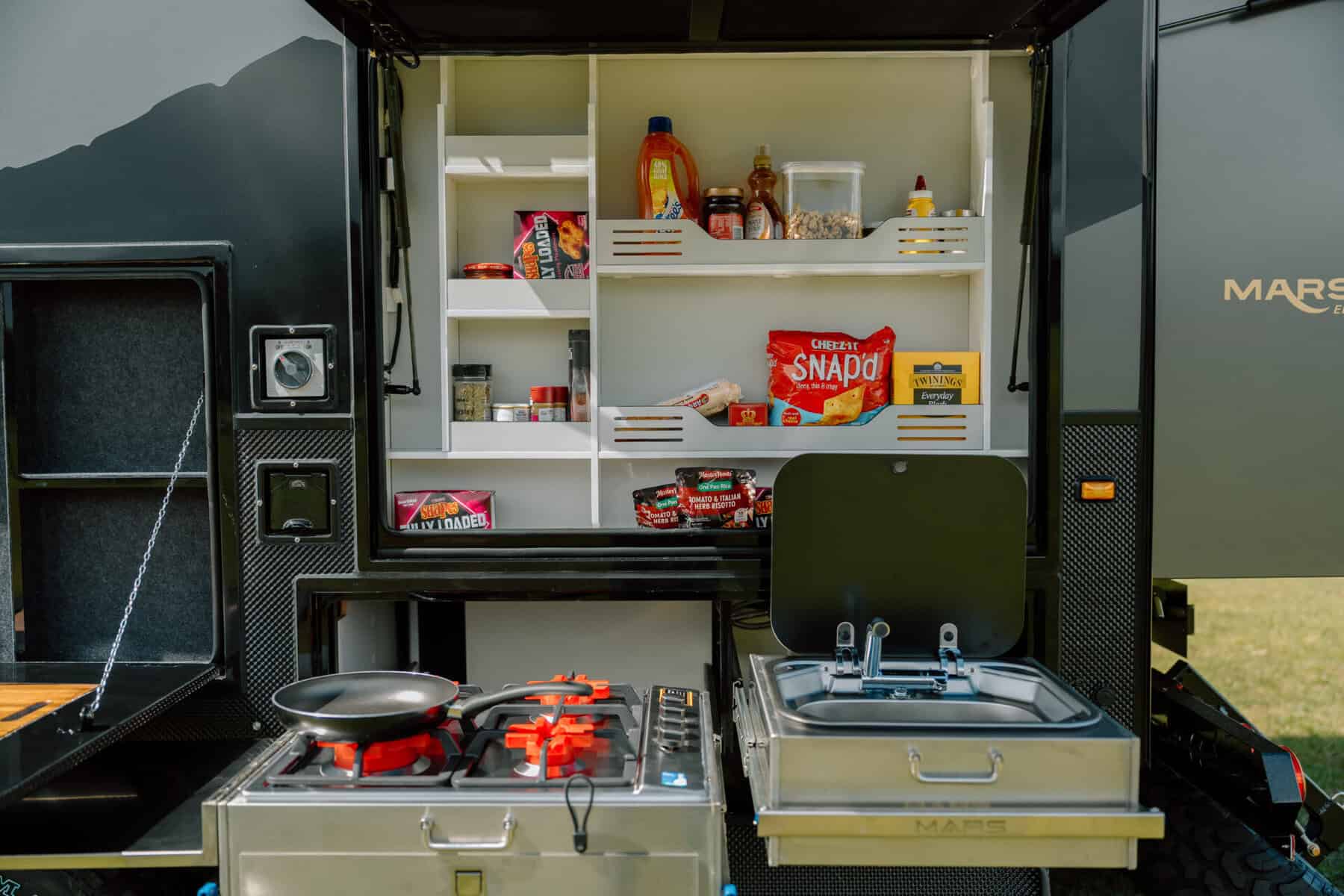 15ft. Family Off Road Caravan w/ Triple Bunks | Mars 15 Elite Triple ...